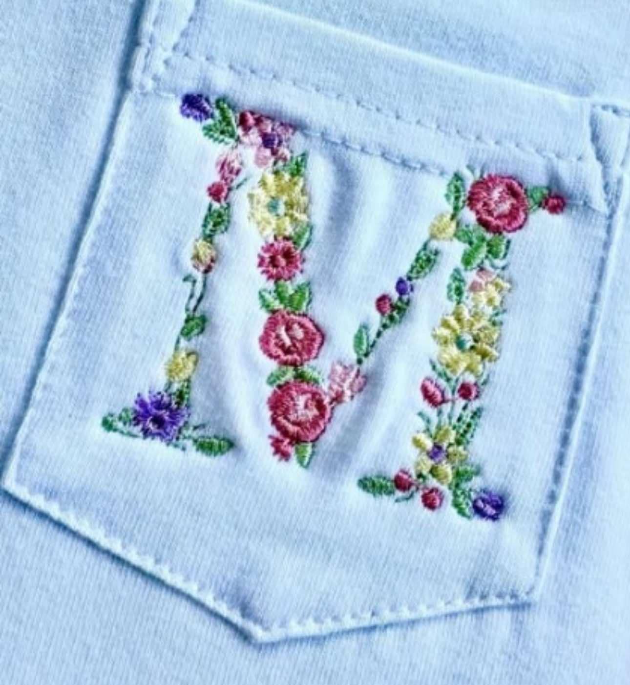 Single letter floral embroidered pocket tees – SOUTHERNSASSAR